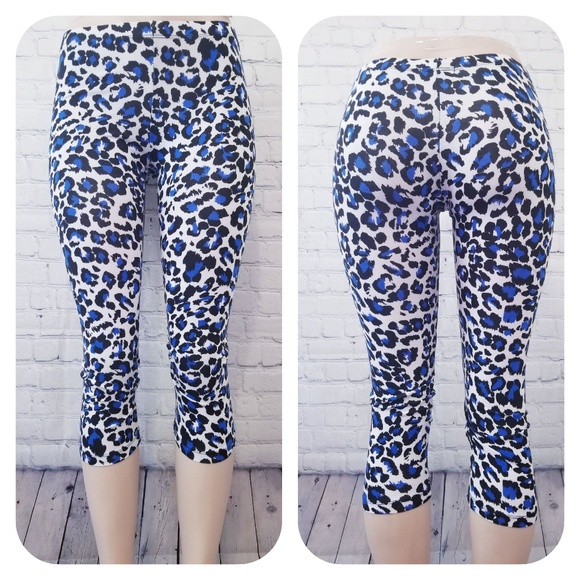 Pants & Jumpsuits | Capri Leggings | Poshmark